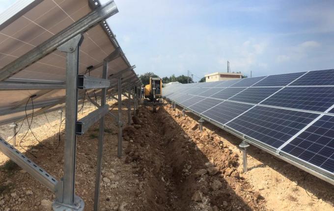 Screw Q235B Ground Mount Solar Racking Systems 2000 Aluminium Solar ...