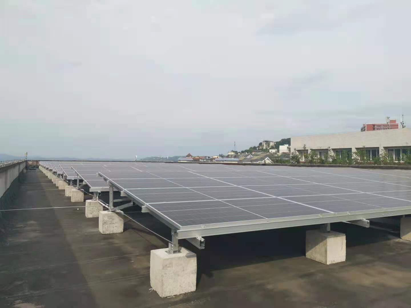 Aluminum Frameless Flat Roof Solar Mounting System , Commercial Ballast ...