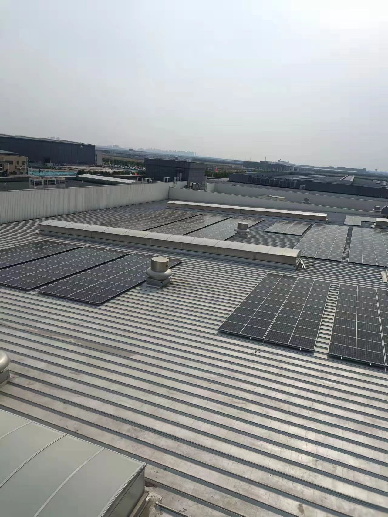 88M/S Frameless Metal Roof Solar Panel Brackets 1.5KN/M2 Corrugated