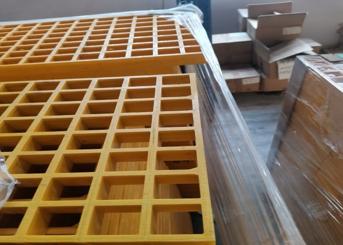 FRP Grille Metal Roof Solar Mounting System Fiberglass Flat Roof Walkway